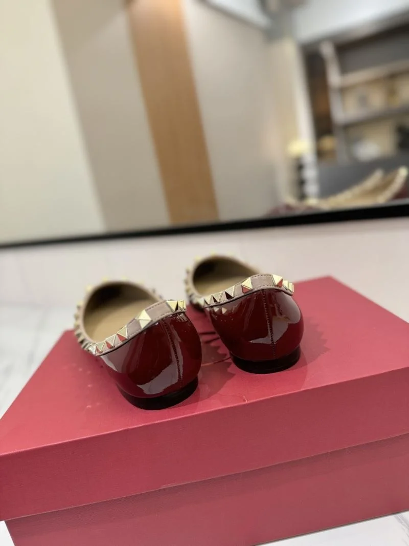 Low-cost Valentino Flat Shoes