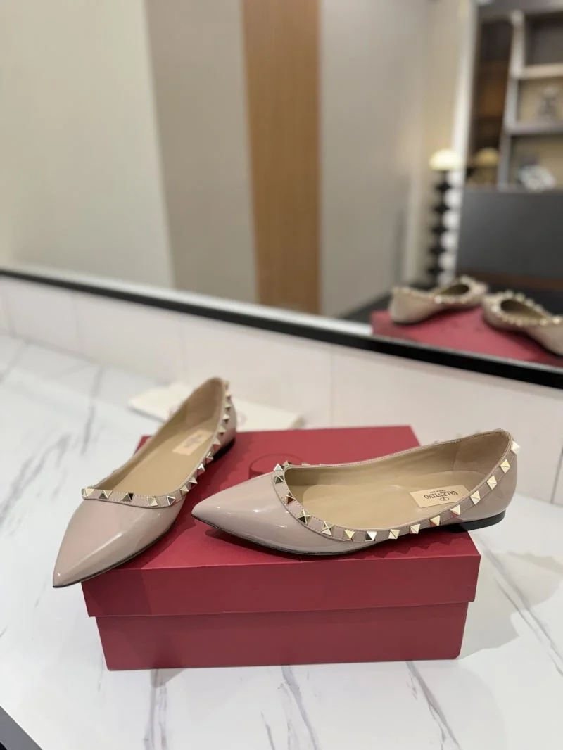 Factory-made Valentino Flat Shoes