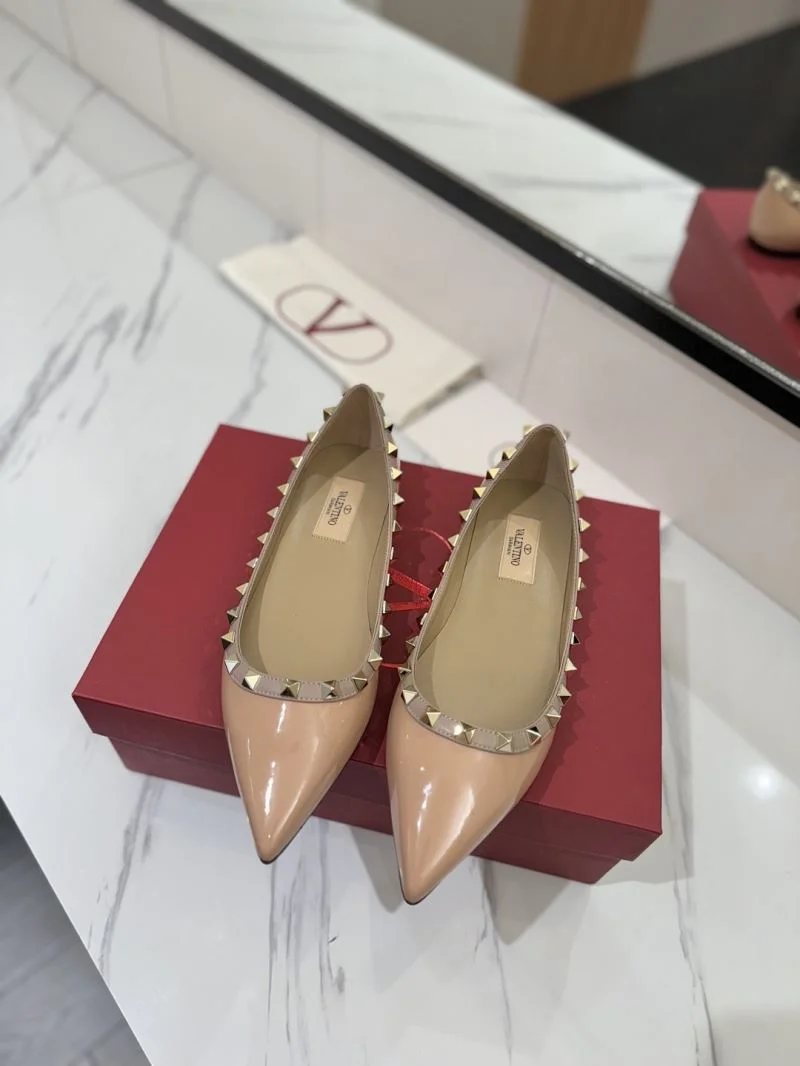 Exact replica Valentino Flat Shoes