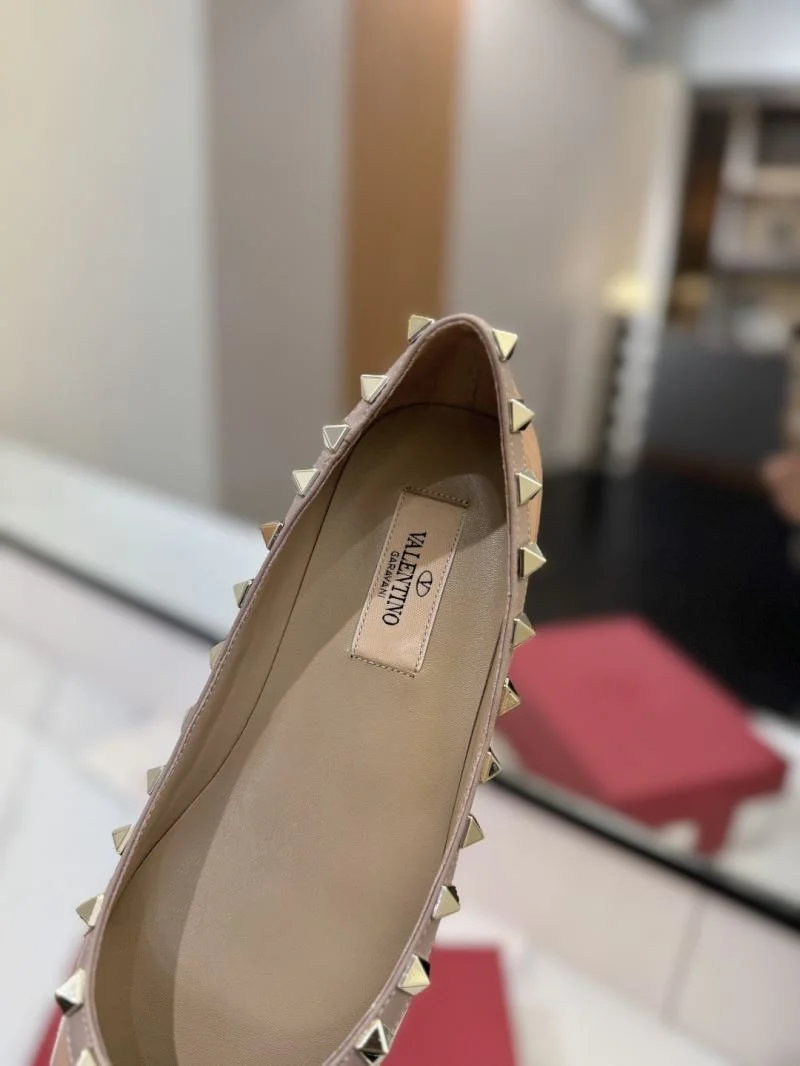 Exact replica Valentino Flat Shoes