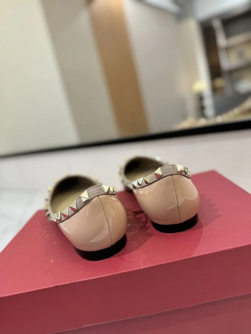 Exact replica Valentino Flat Shoes