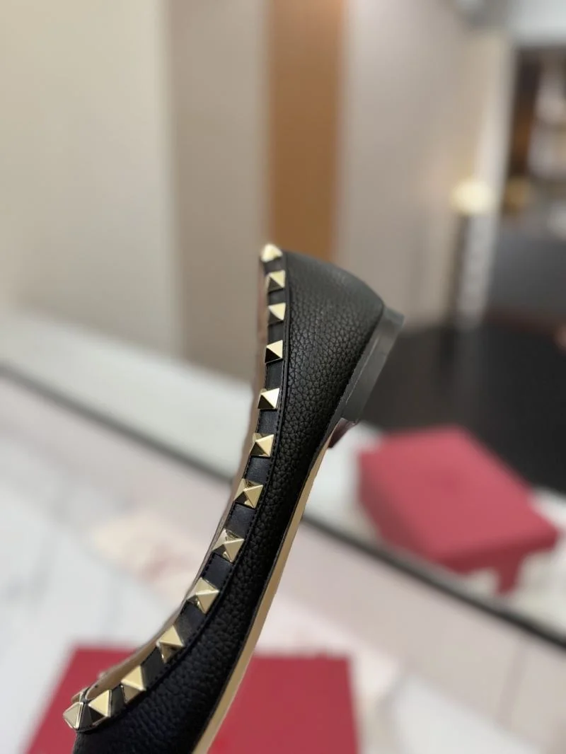 Precise copy Valentino Flat Shoes