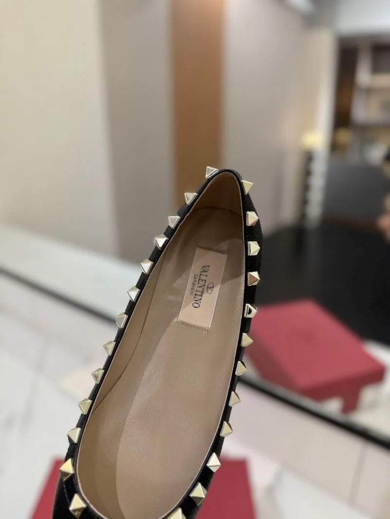 Precise copy Valentino Flat Shoes
