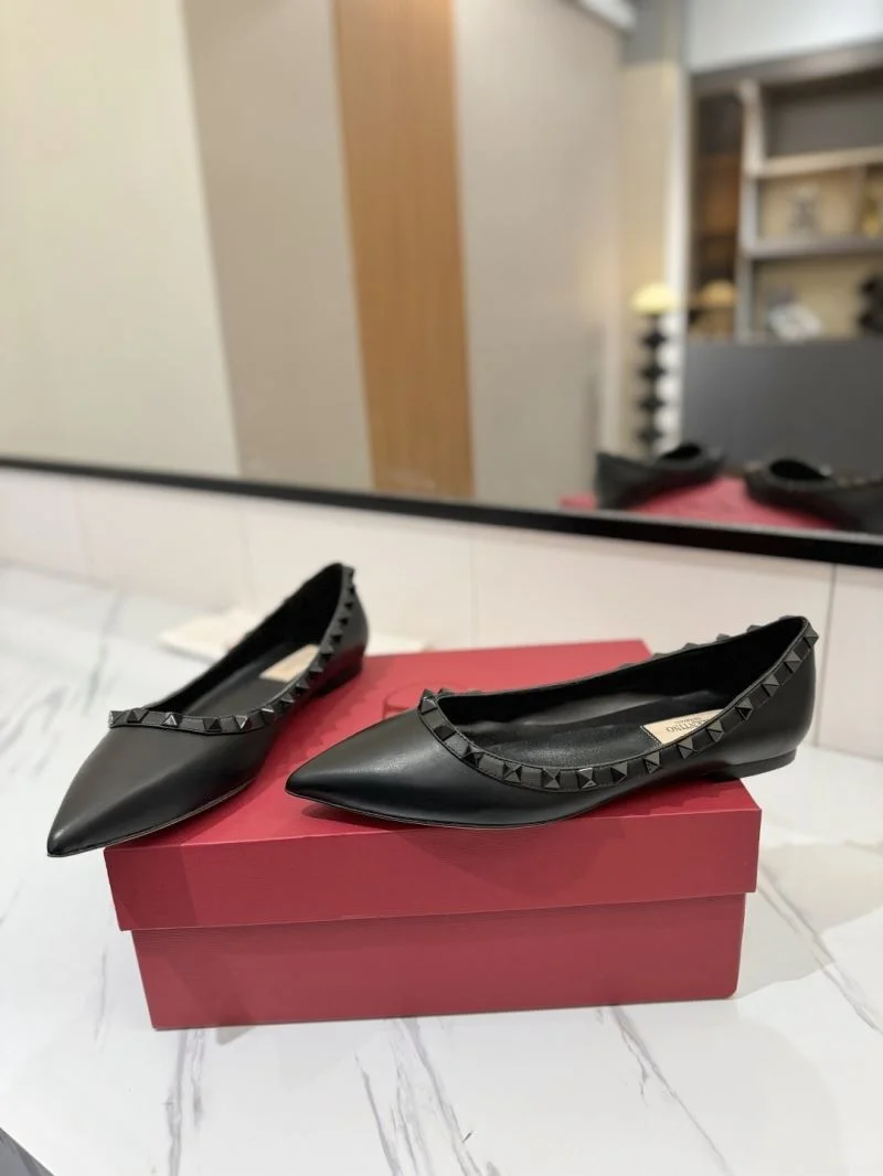 Factory-made Valentino Flat Shoes