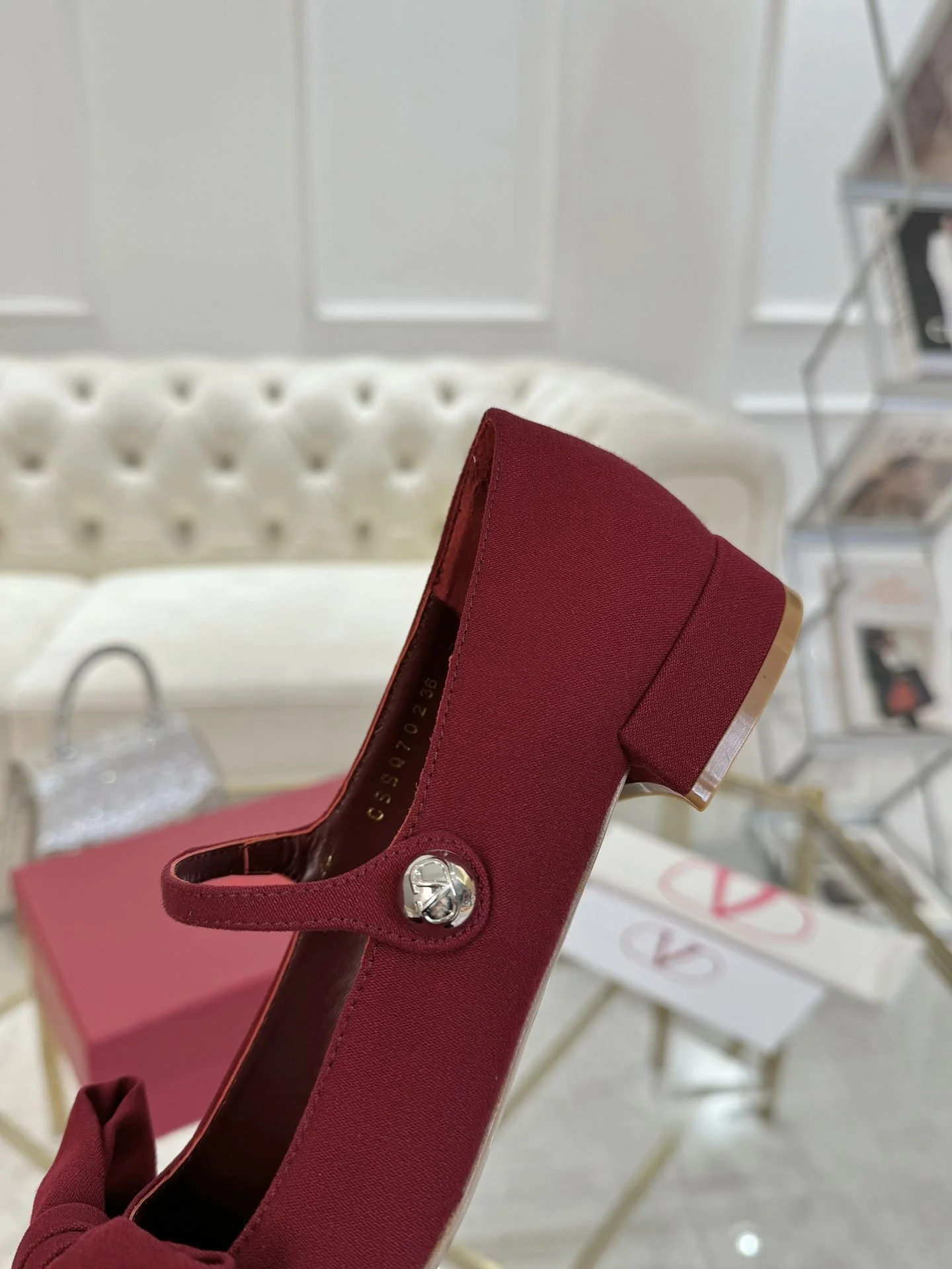 Genuine Valentino Flat Shoes