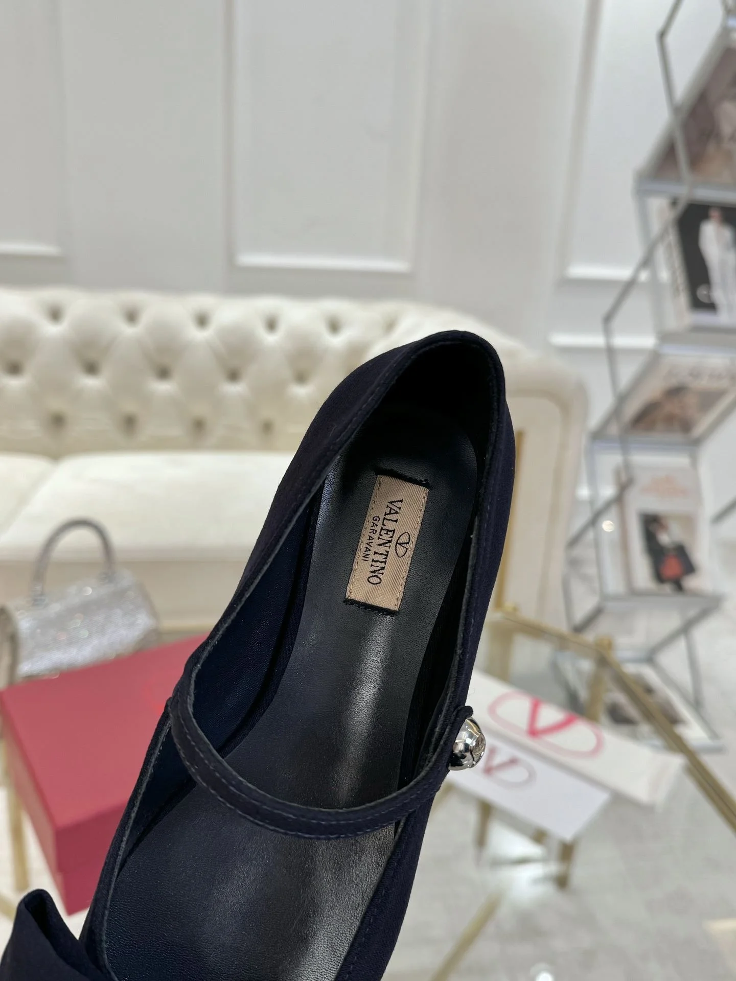 Official Valentino Flat Shoes