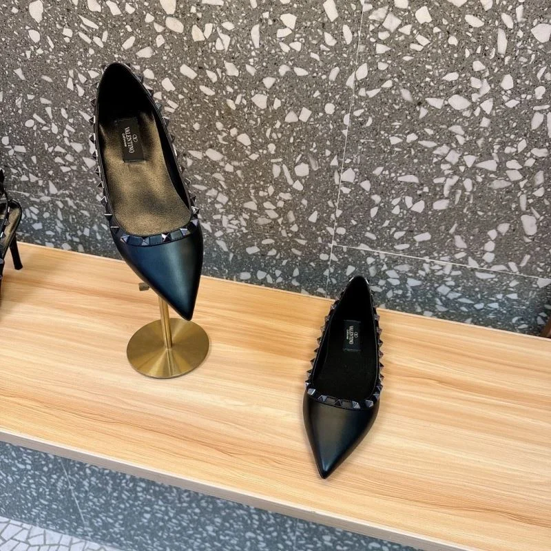 Precise copy Valentino Flat Shoes