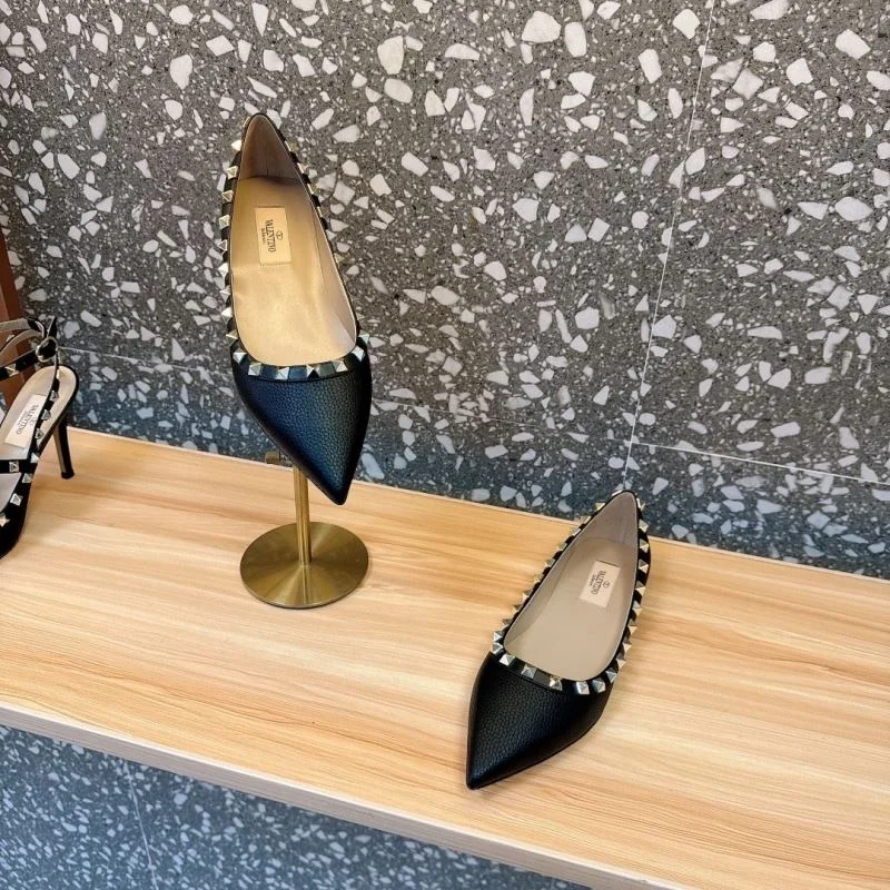 Precise copy Valentino Flat Shoes