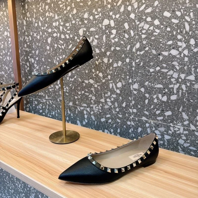 Precise copy Valentino Flat Shoes