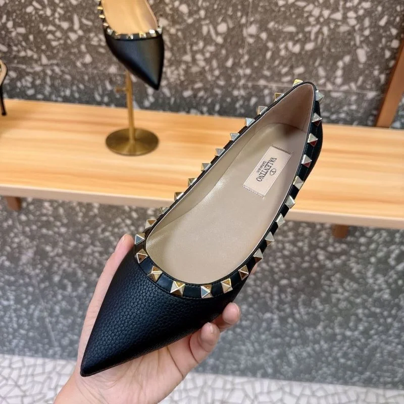 Precise copy Valentino Flat Shoes