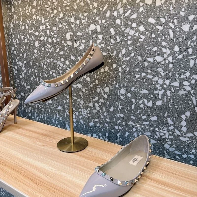 1:1 copy Valentino Flat Shoes