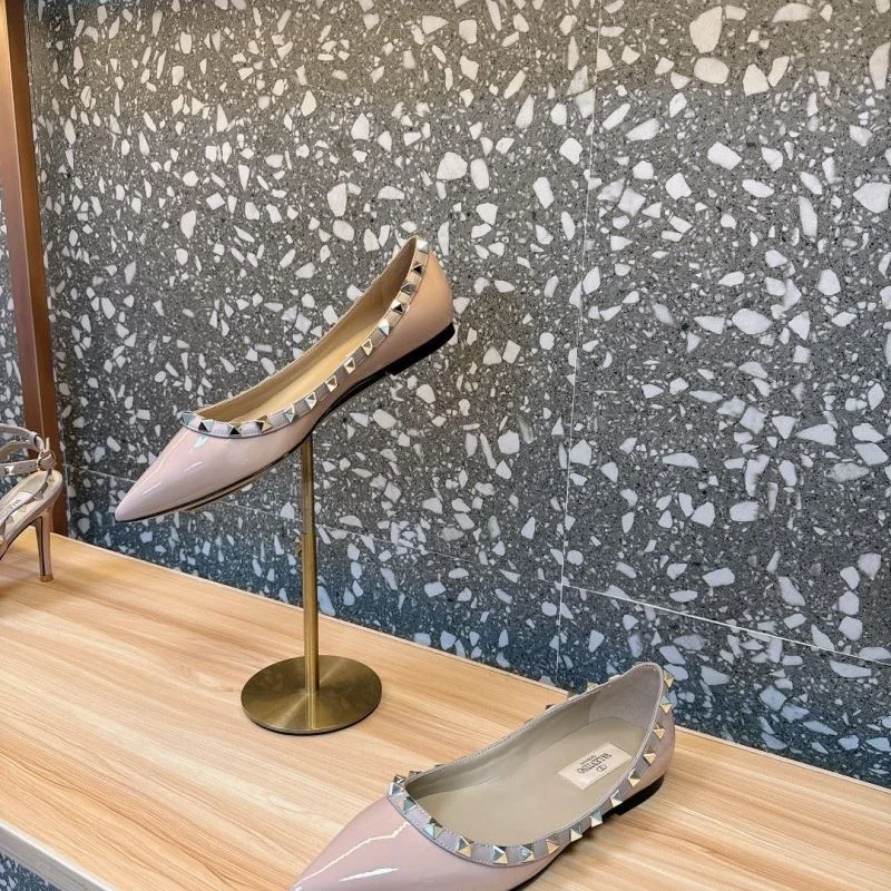 Exact replica Valentino Flat Shoes