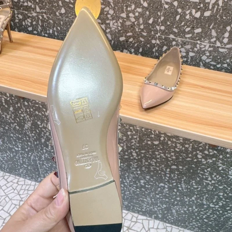 Exact replica Valentino Flat Shoes