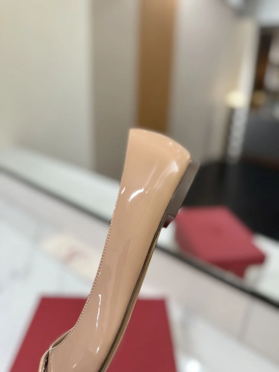 1:1 copy Valentino Flat Shoes