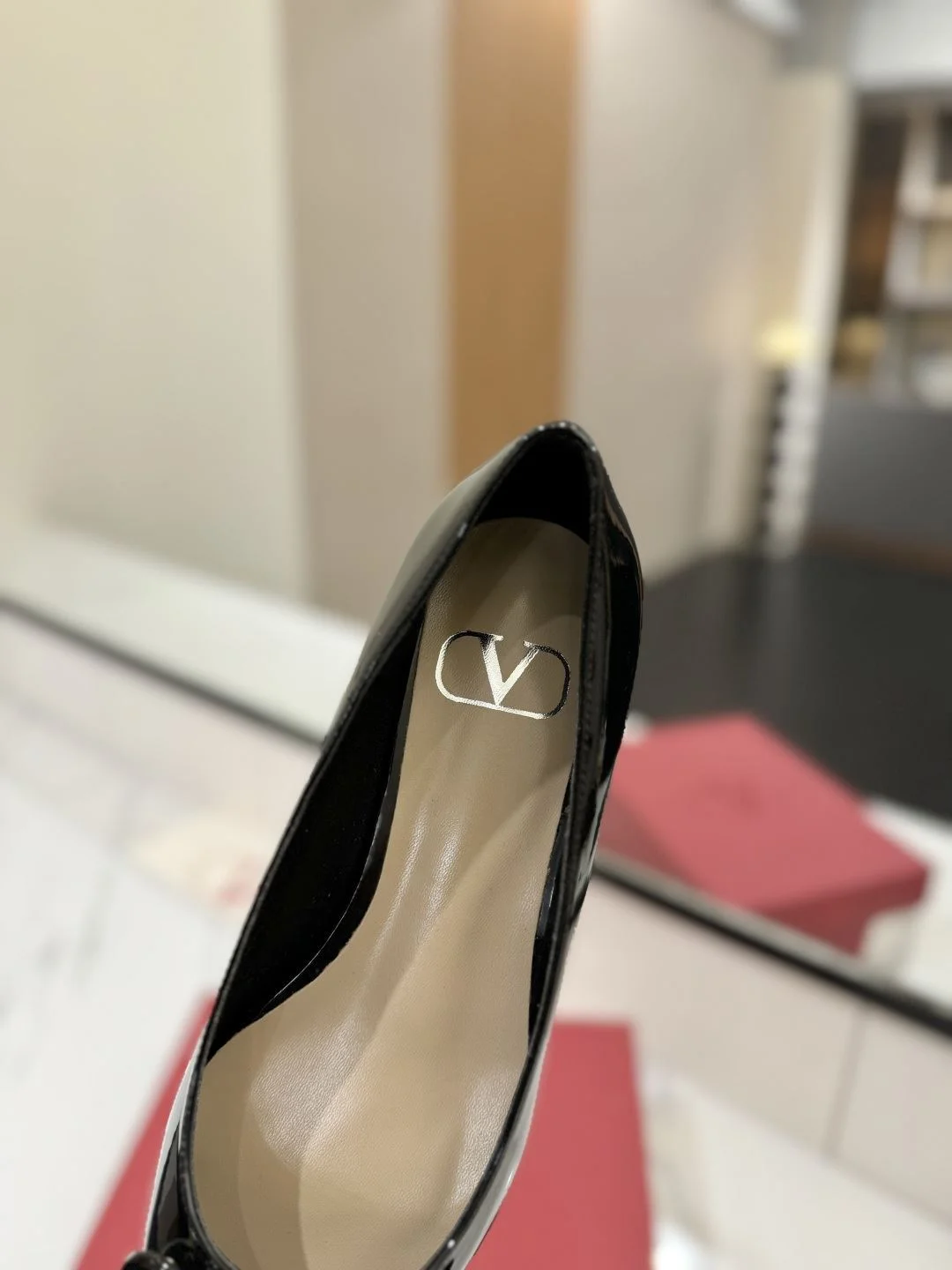 Top mirror Valentino Flat Shoes
