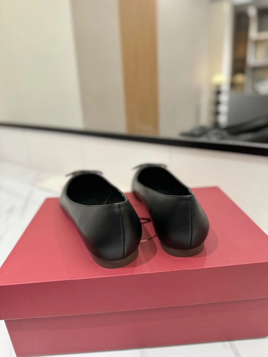 Factory-made Valentino Flat Shoes
