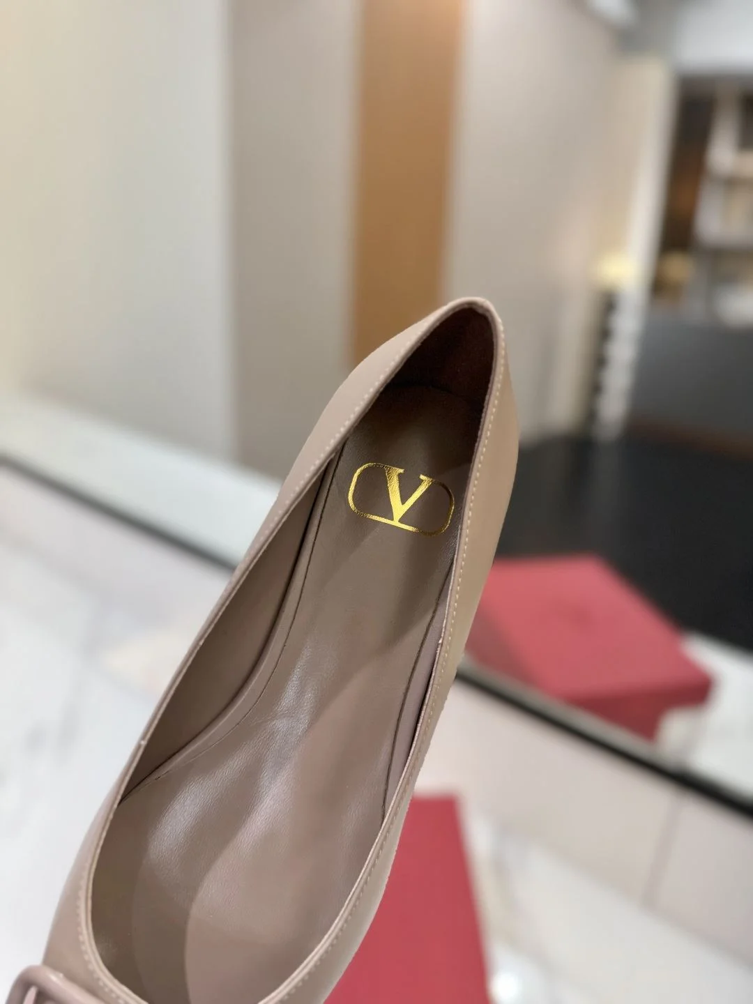 Official Valentino Flat Shoes