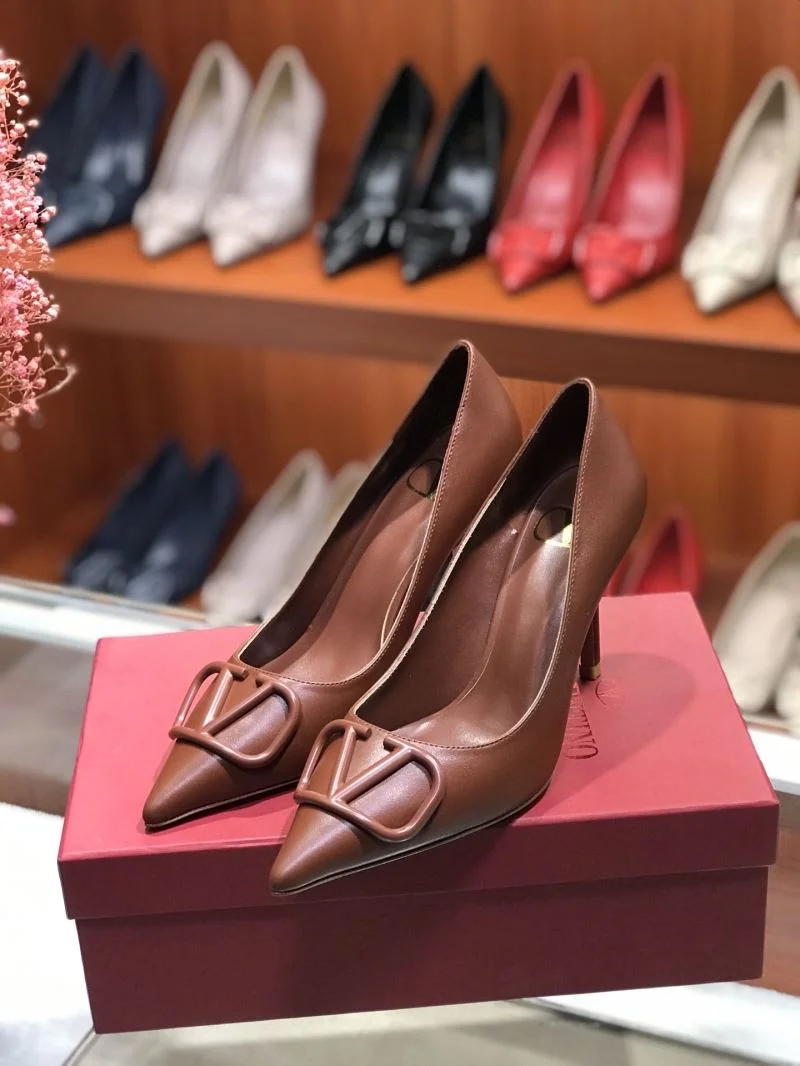 Reasonably priced Valentino Heeled Shoes