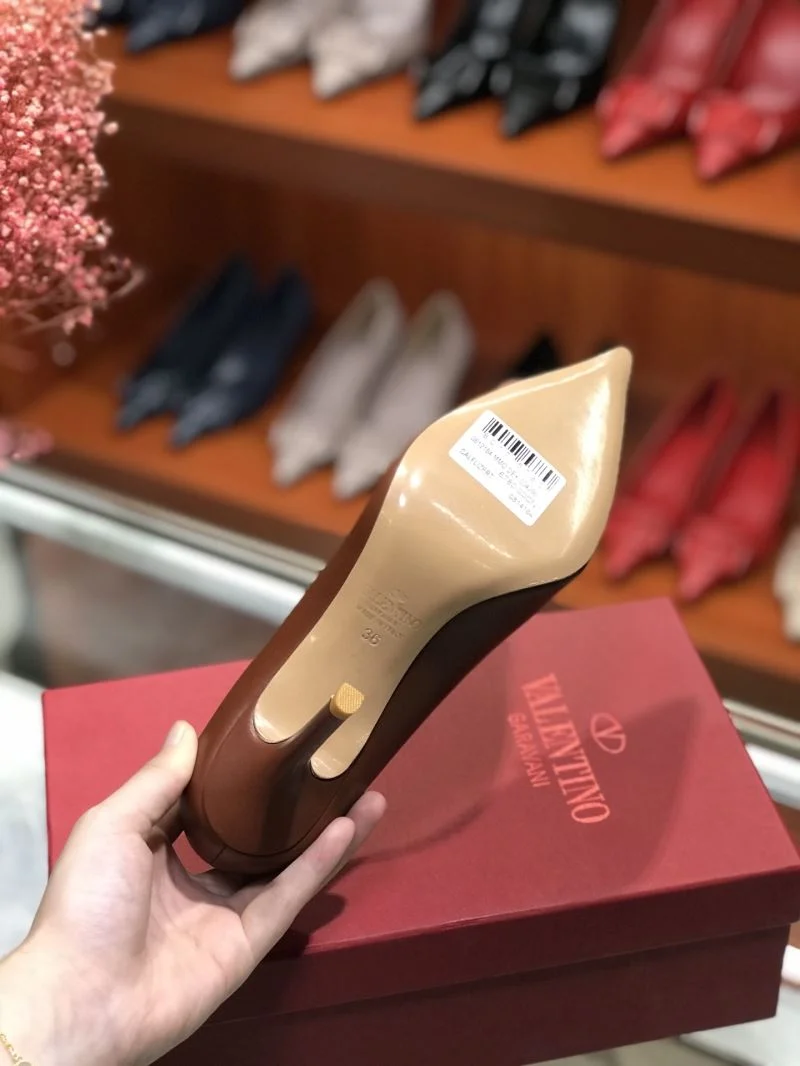 Reasonably priced Valentino Heeled Shoes