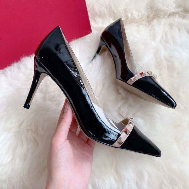 Accurate model Valentino Heeled Shoes