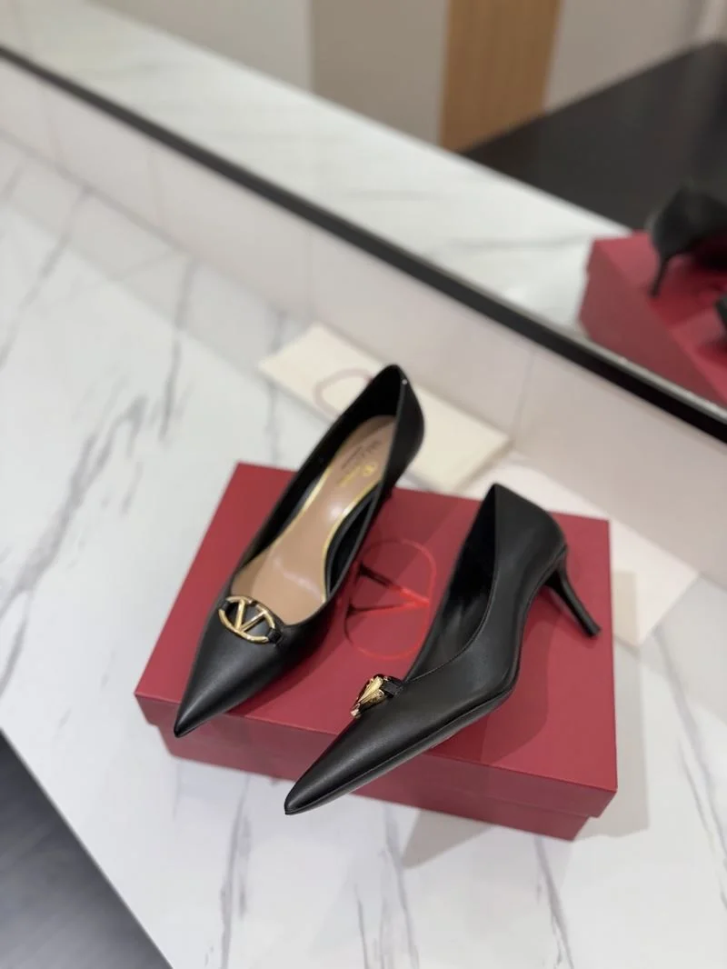 Brand-original Valentino Heeled Shoes