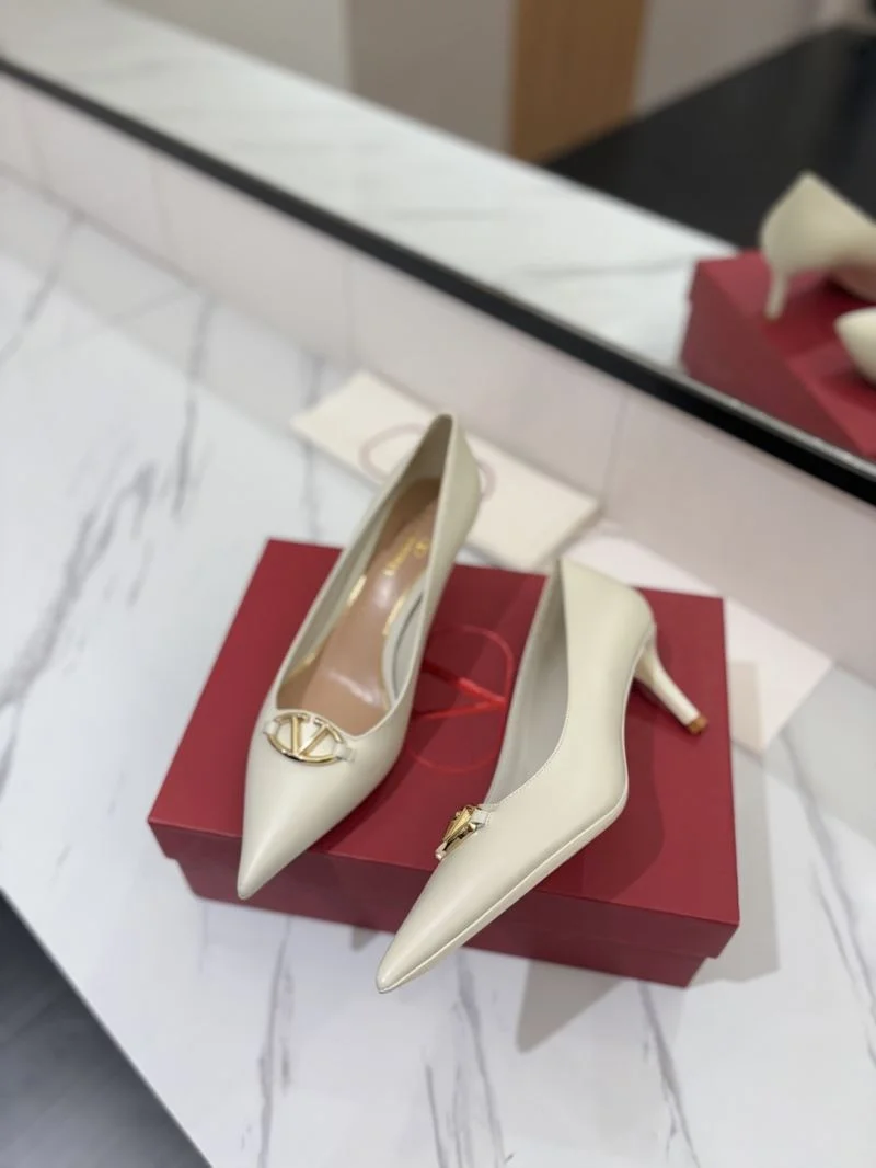 Reasonably priced Valentino Heeled Shoes