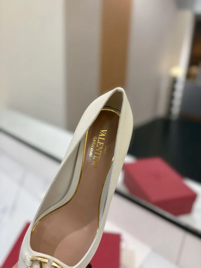 Reasonably priced Valentino Heeled Shoes