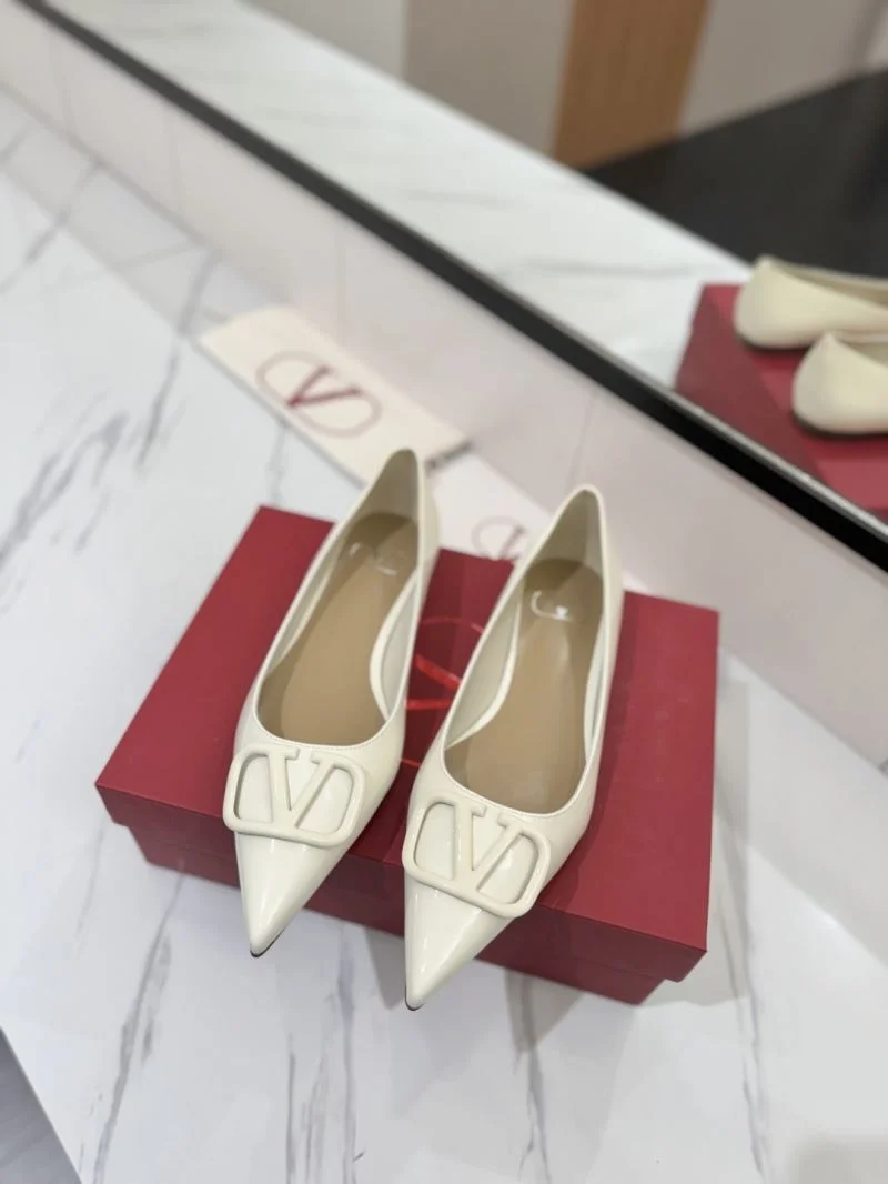 Precise copy Valentino Heeled Shoes
