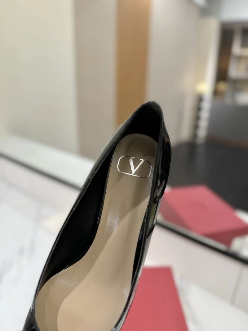 High accuracy Valentino Heeled Shoes