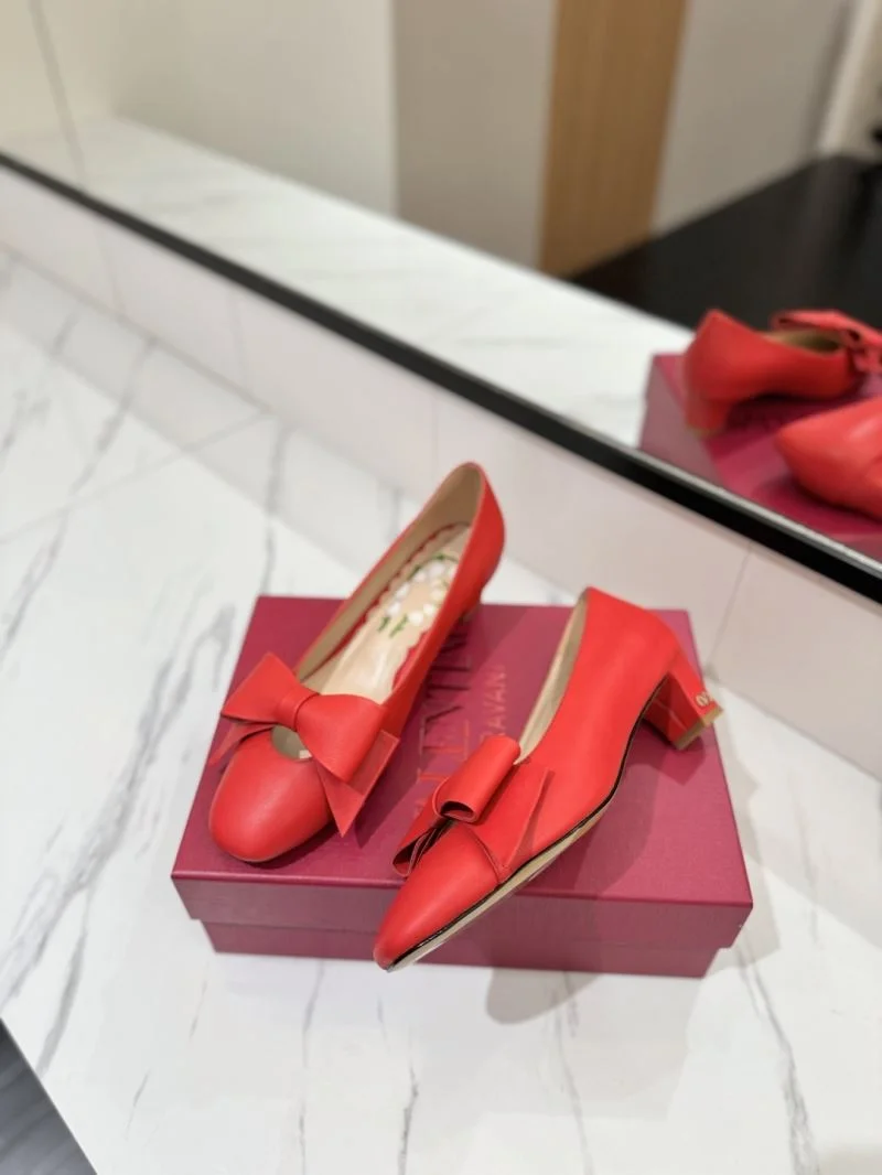 Bargain Valentino Heeled Shoes