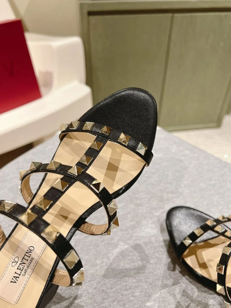 Low-cost Valentino Heeled Shoes