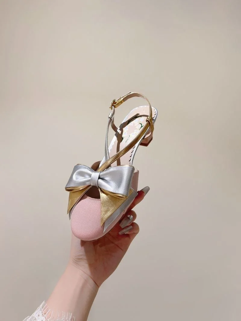 Accurate model Valentino Heeled Shoes