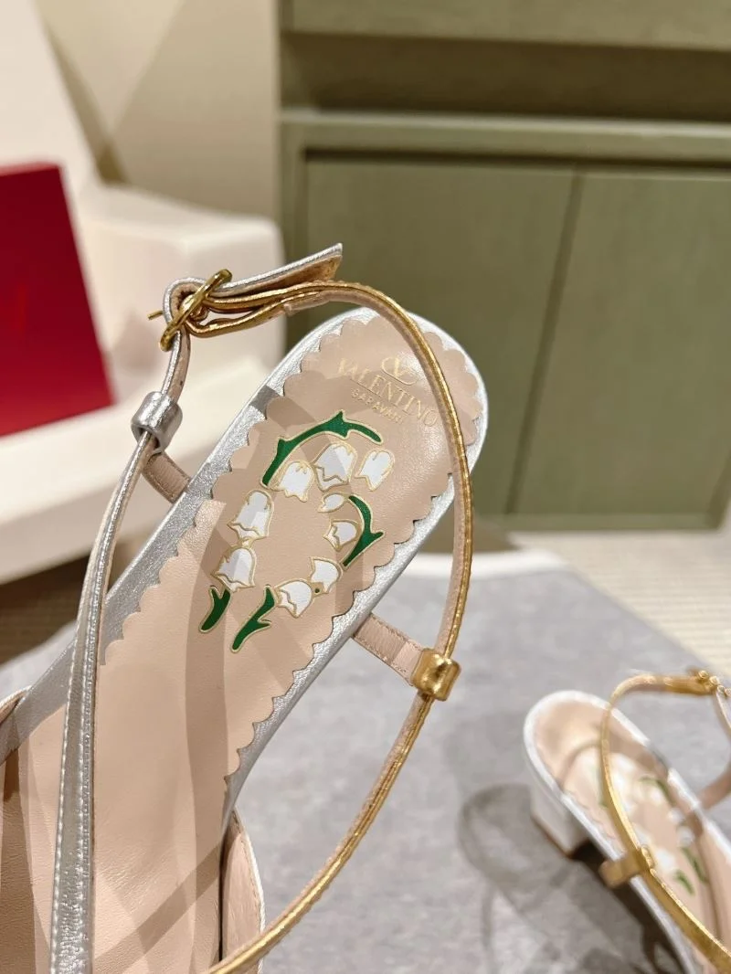 Inexpensive Valentino Heeled Shoes