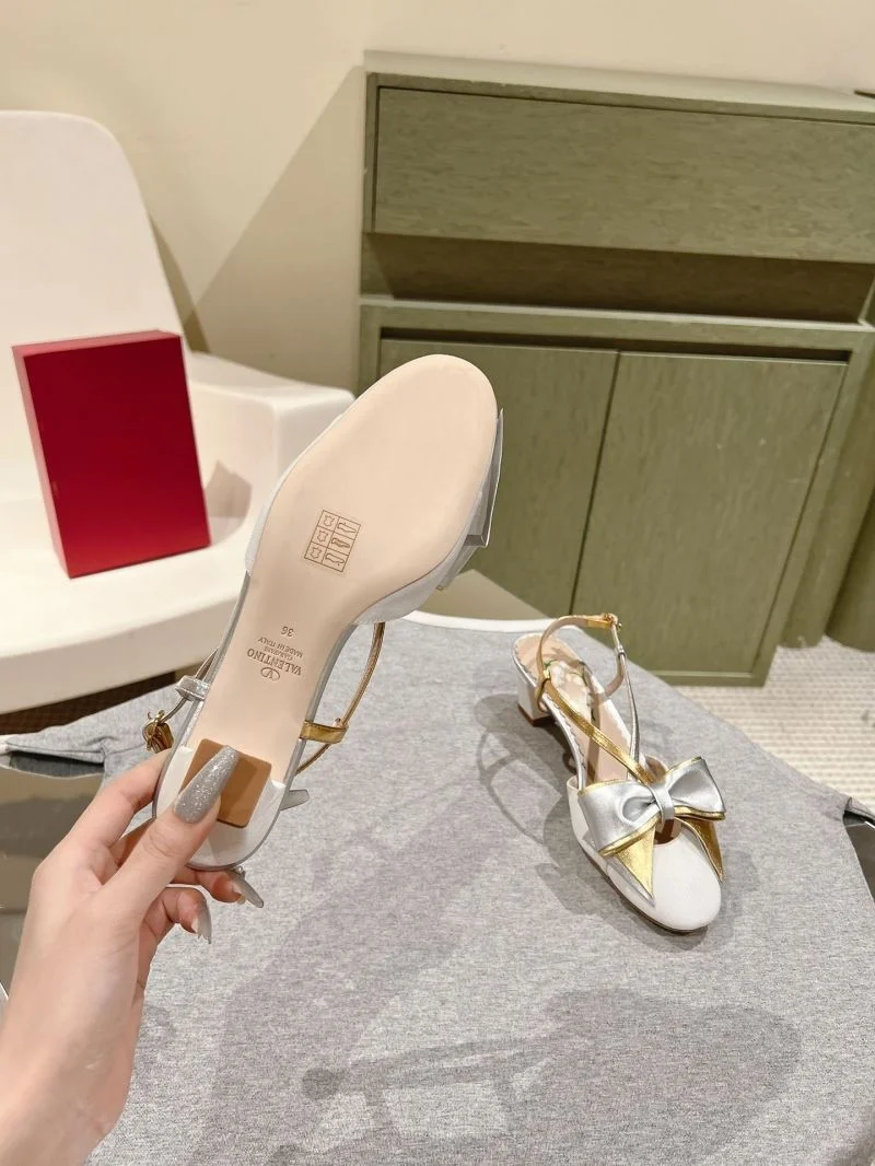 Inexpensive Valentino Heeled Shoes