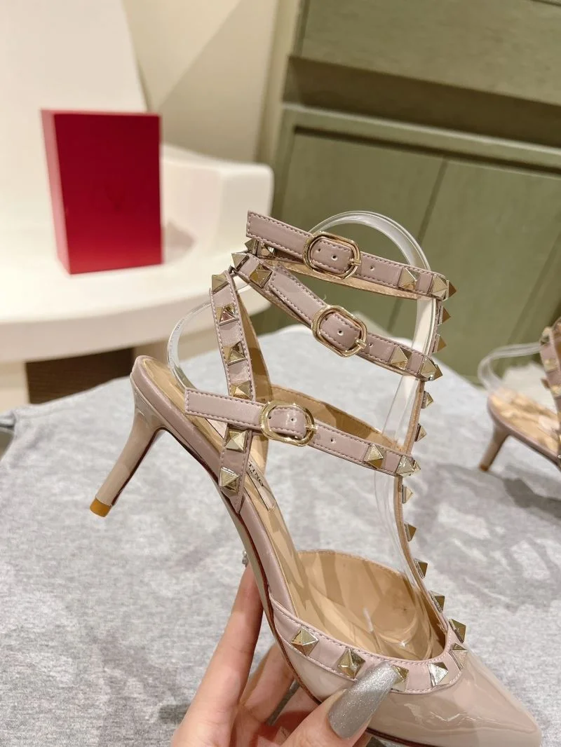 1:1 copy Valentino Heeled Shoes