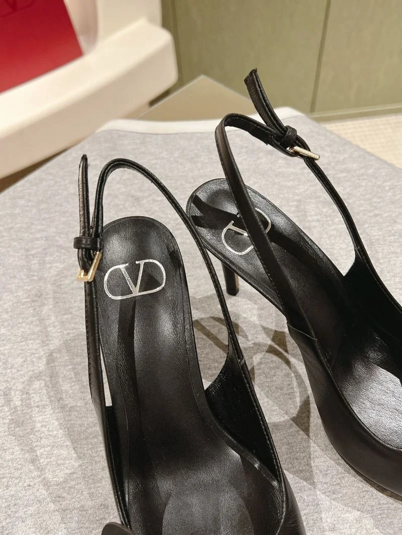 Reasonably priced Valentino Heeled Shoes