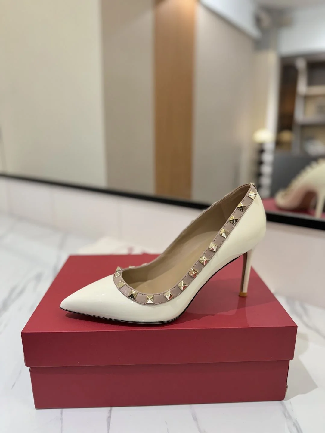Bargain Valentino Heeled Shoes