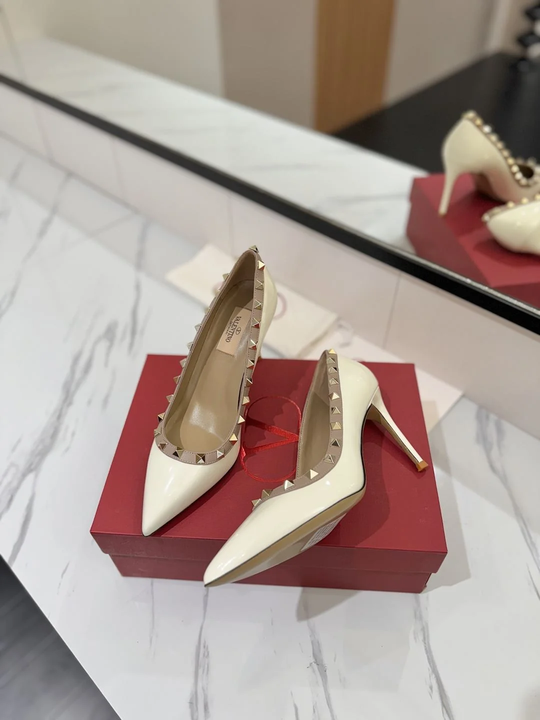 Bargain Valentino Heeled Shoes