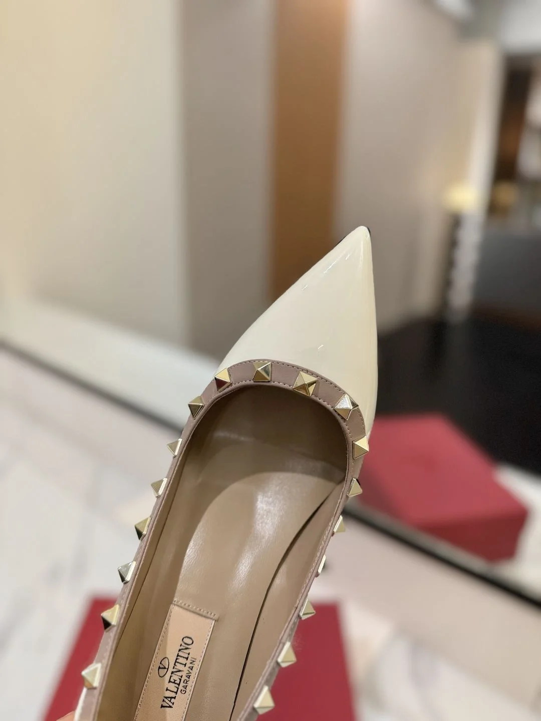 Bargain Valentino Heeled Shoes