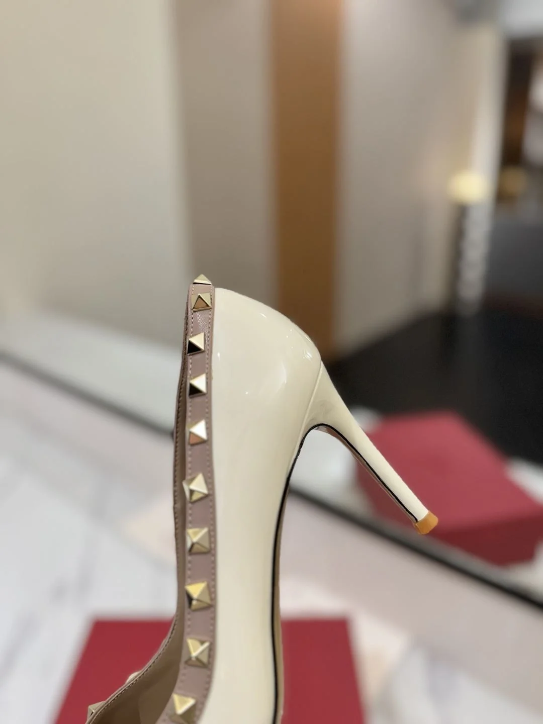 Bargain Valentino Heeled Shoes