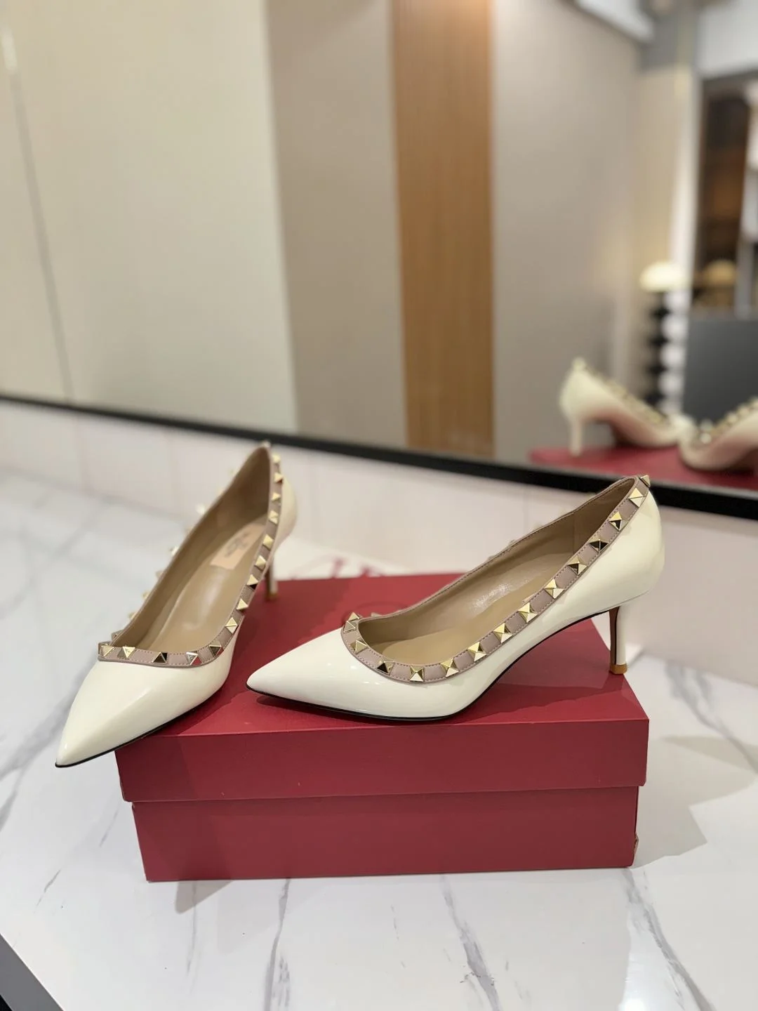 Bargain Valentino Heeled Shoes