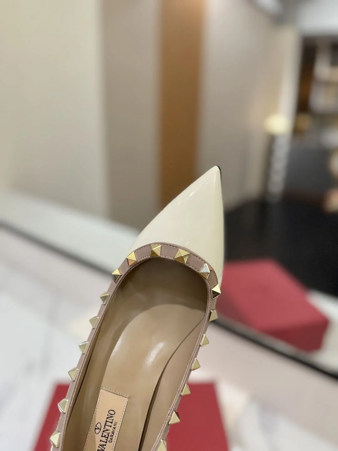 Bargain Valentino Heeled Shoes
