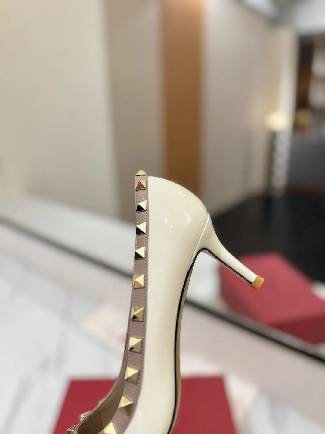 Bargain Valentino Heeled Shoes