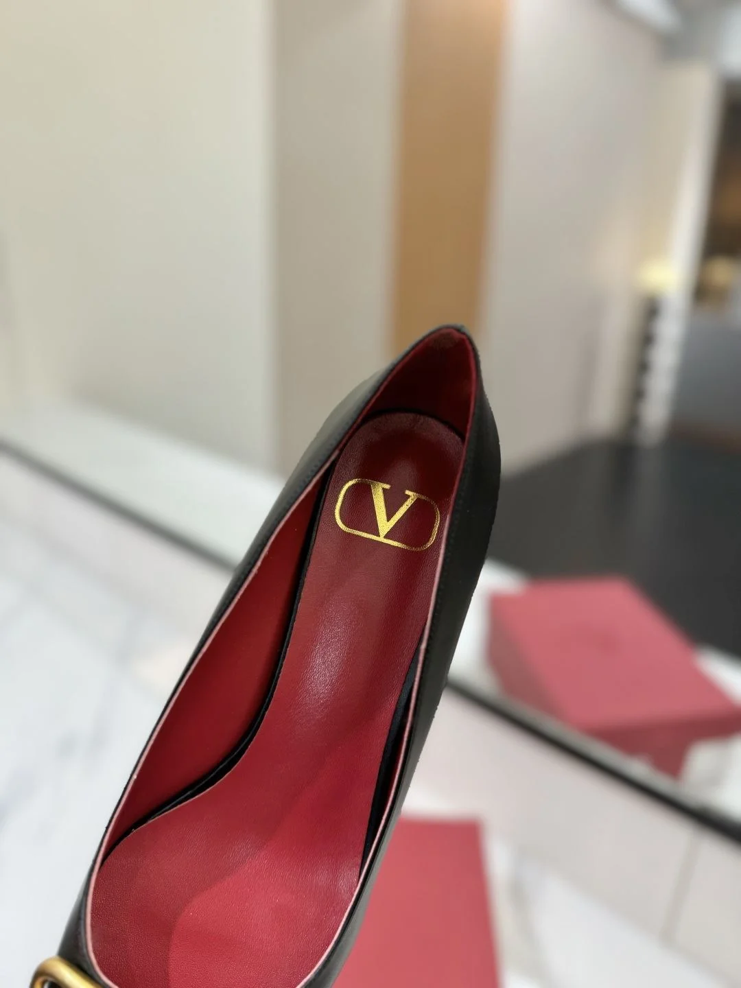 Inexpensive Valentino Heeled Shoes