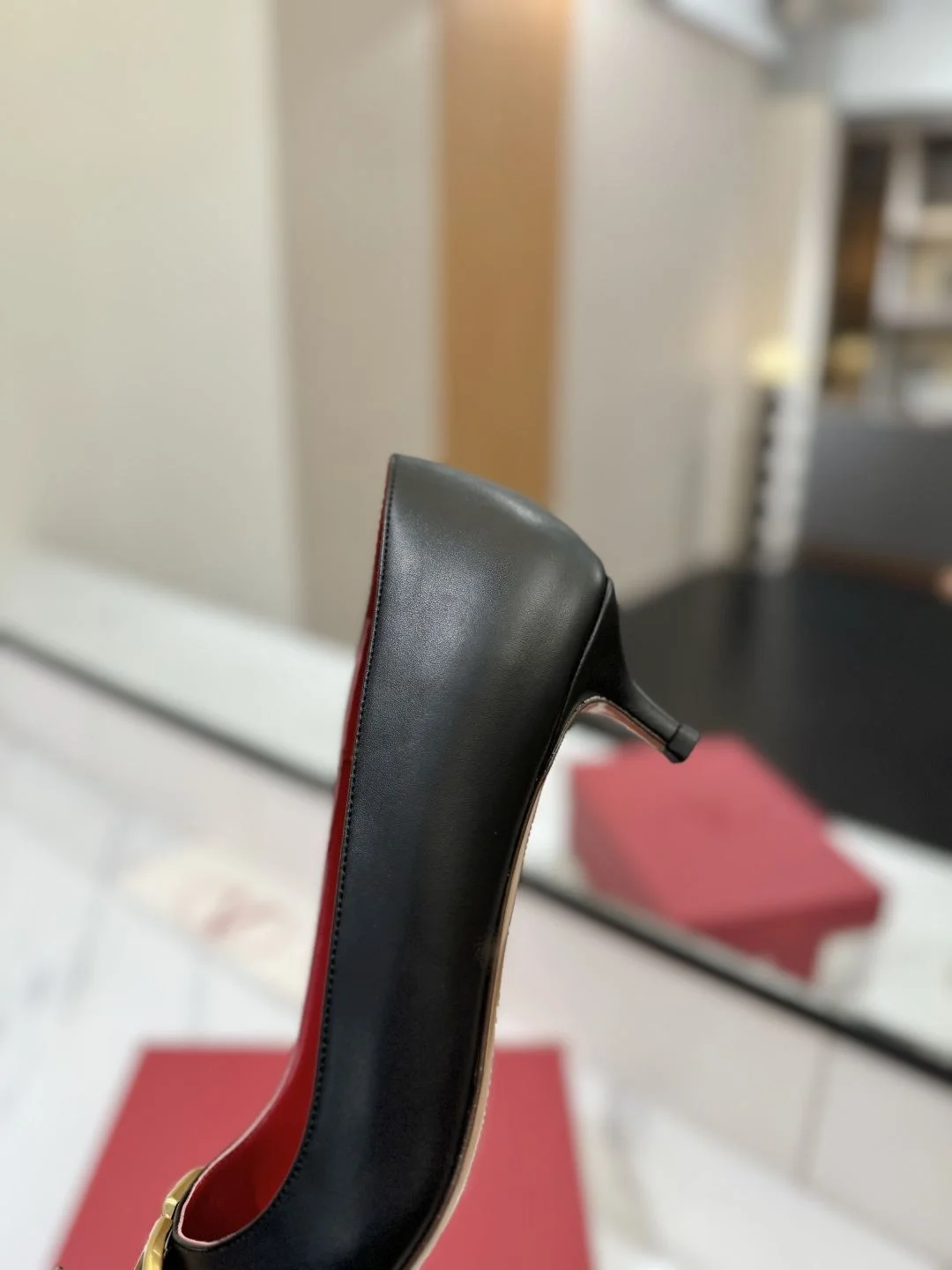 Inexpensive Valentino Heeled Shoes