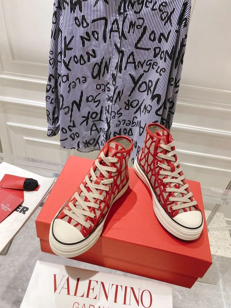 Bargain Valentino High Shoes