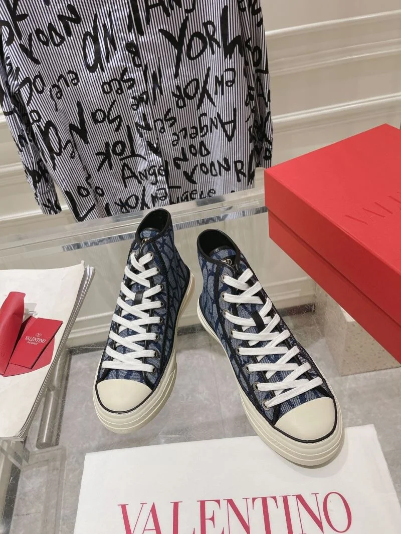 Bargain Valentino High Shoes