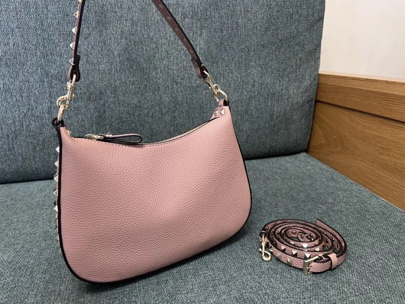 Bargain Valentino Hobo Bags