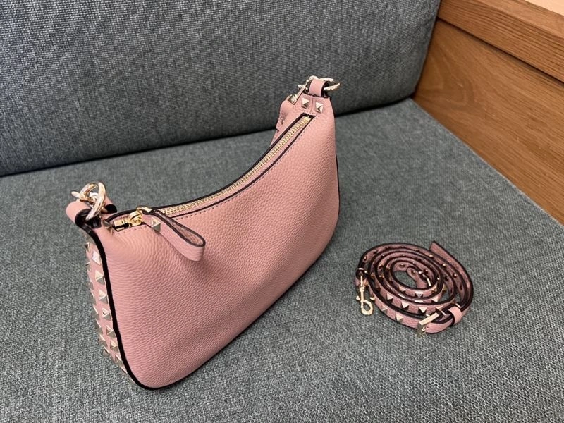 Bargain Valentino Hobo Bags