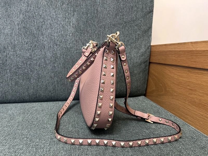Bargain Valentino Hobo Bags